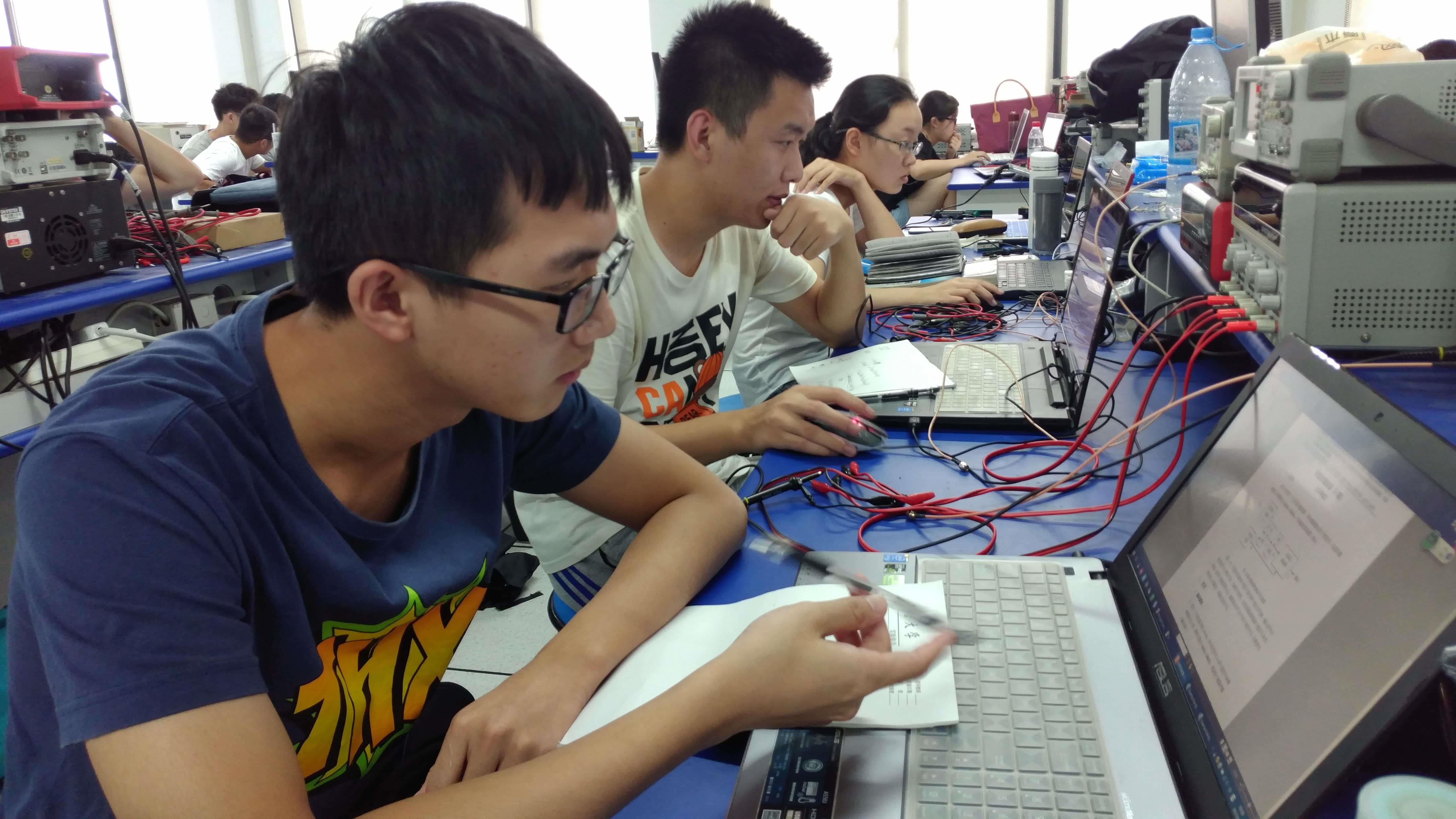 2017年全国大学生电子设计竞赛上海大学赛场顺利开幕 上海大学新闻网